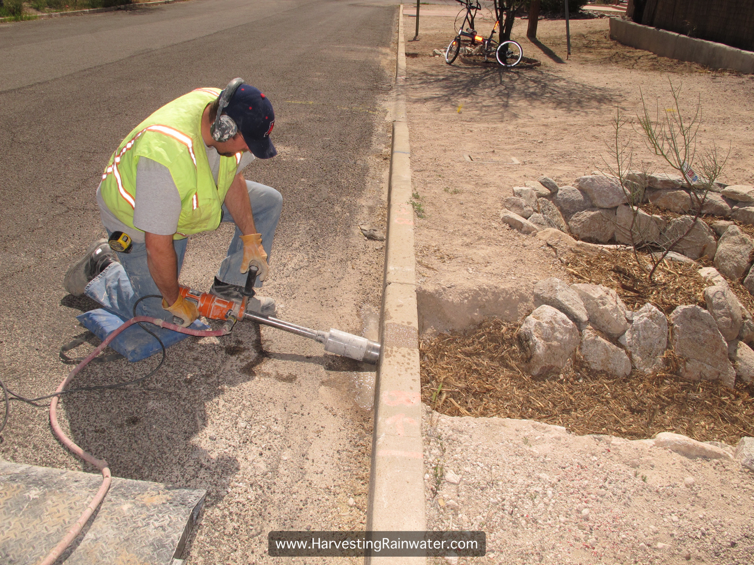 Rainwater Harvesting For Drylands And Beyond By Brad Lancaster Curb